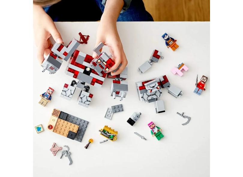 Lego Minecraft - A Batalha de Redstone 504 peças com o Melhor Preço é ...