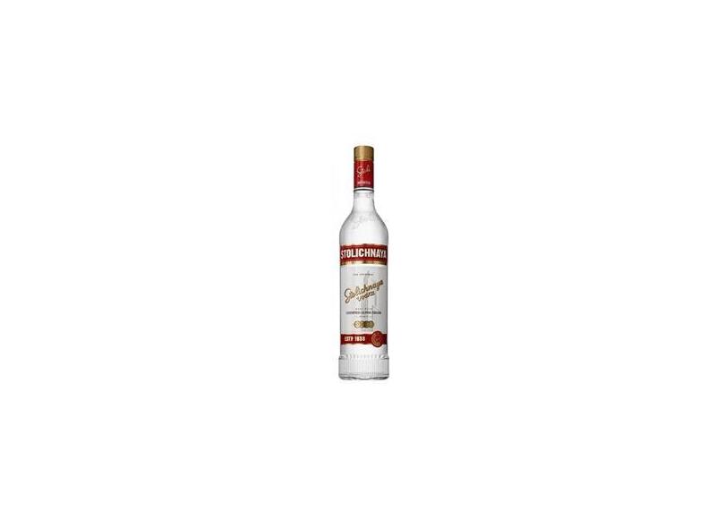 Vodka Stolichnaya Premium 750ml com 02 Copos Shot Aluminio em Promoção ...