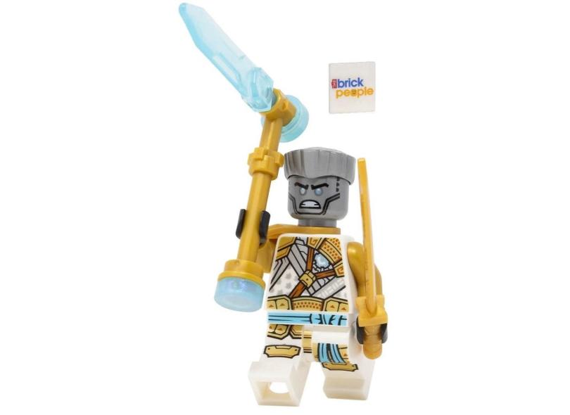 Figura lego Ninjago Crystalized Golden Zane com arma de gelo com o ...
